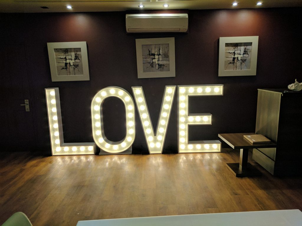 LOVE LED Letters (Small) – SLP Event Hire Ltd